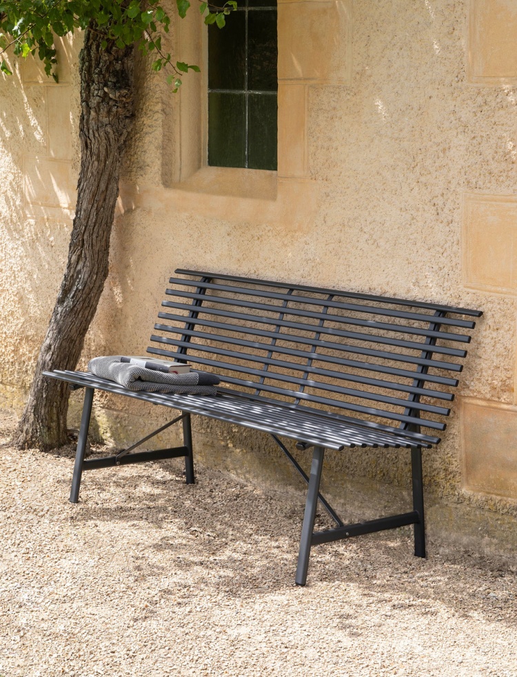 Richmond Bench Clay