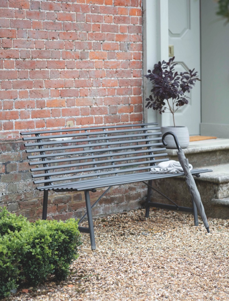 Richmond Bench Clay