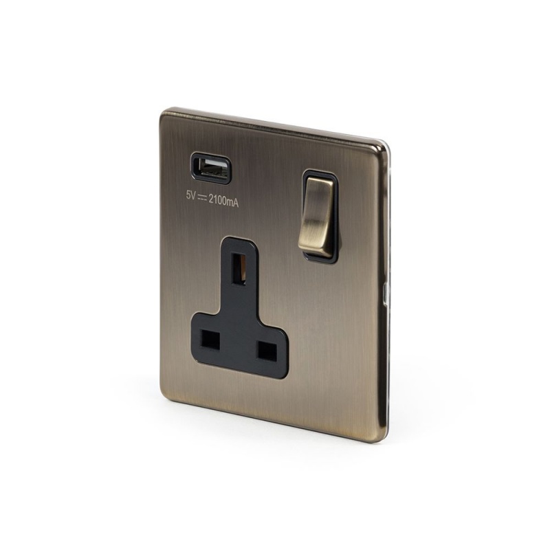 The Charterhouse Collection Aged Brass 1 Gang USB Socket with Black Insert