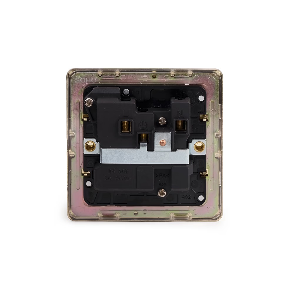 Brushed Brass 5a Socket with Switch Black Ins Screwless
