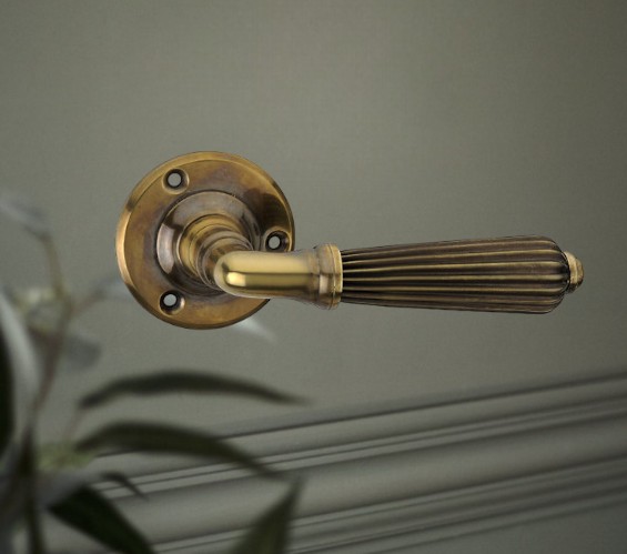 Regency Brass Lever Handles (Pair)